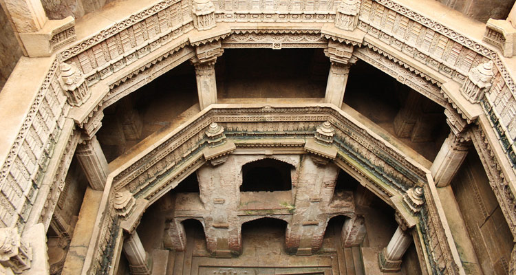 Adalaj Stepwell Ahmedabad (Entry Fee, Timings, History, Built by ...