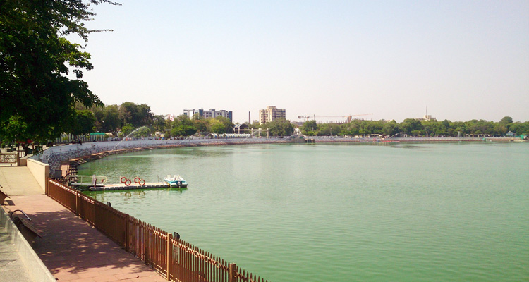 Kankaria Lake Ahmedabad (Entry Fee, Timings, Best time to visit, Images ...